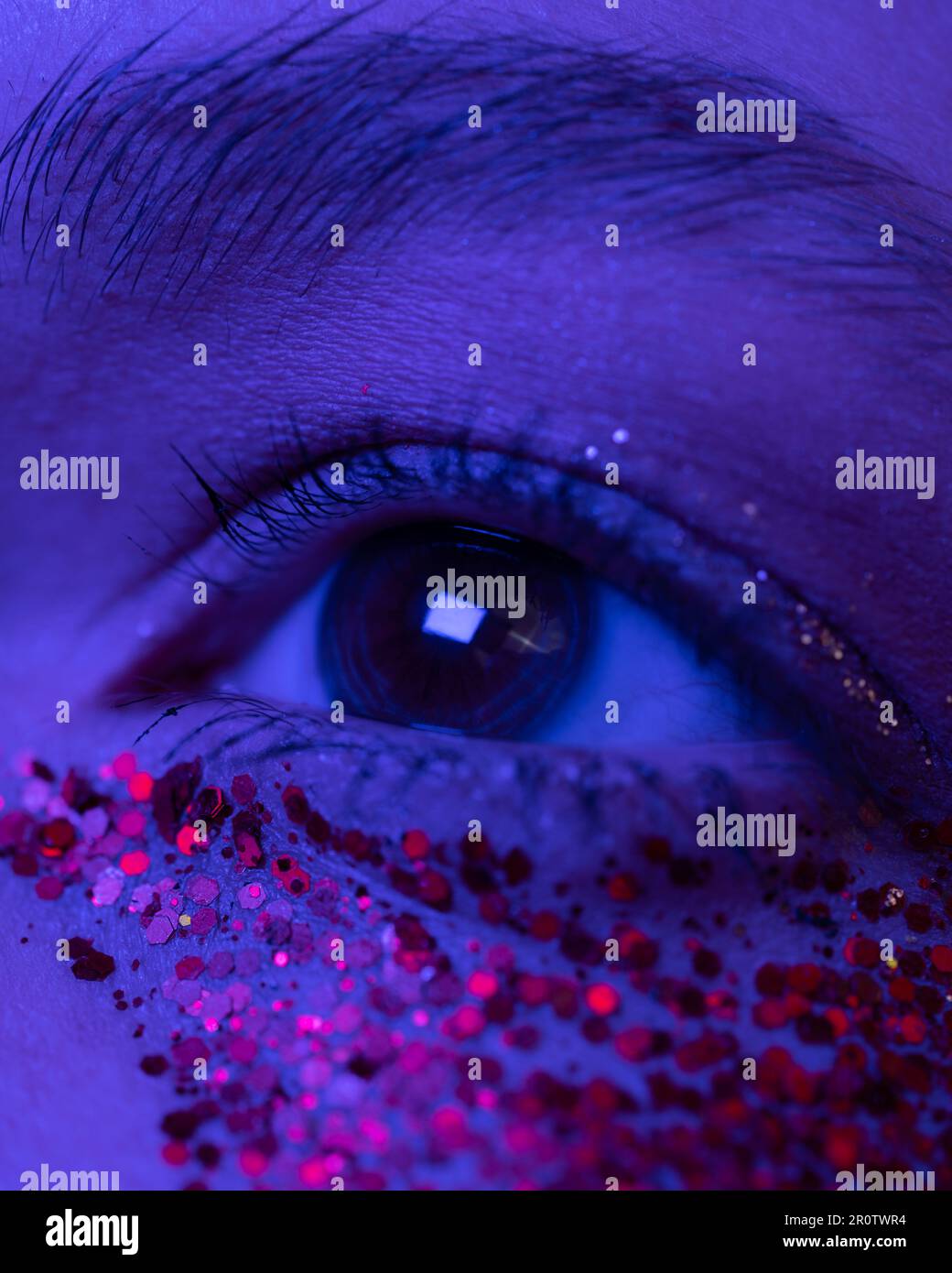 Neon pink glitter paint hi-res stock photography and images - Alamy