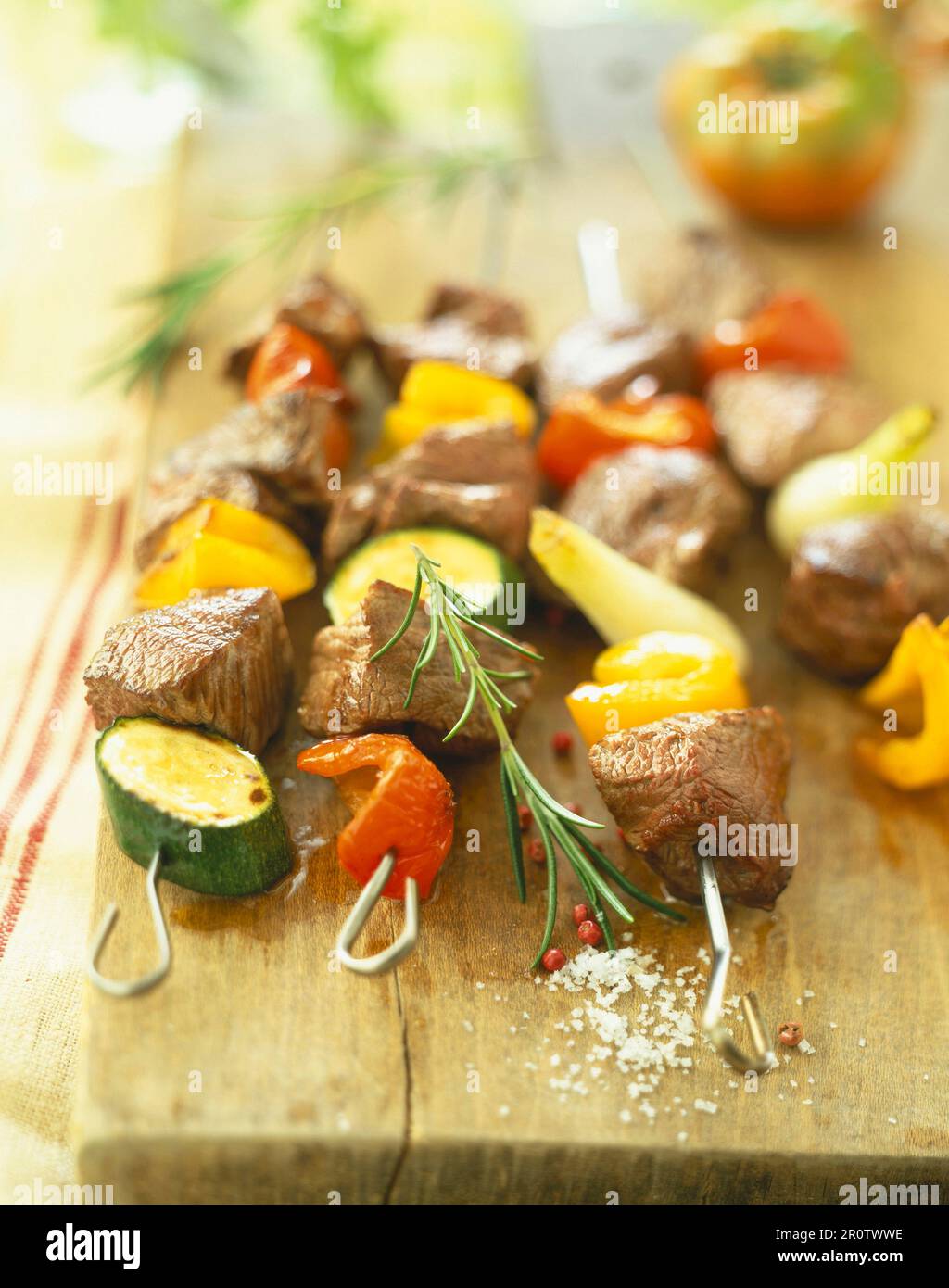 Beef skewers hi-res stock photography and images - Alamy