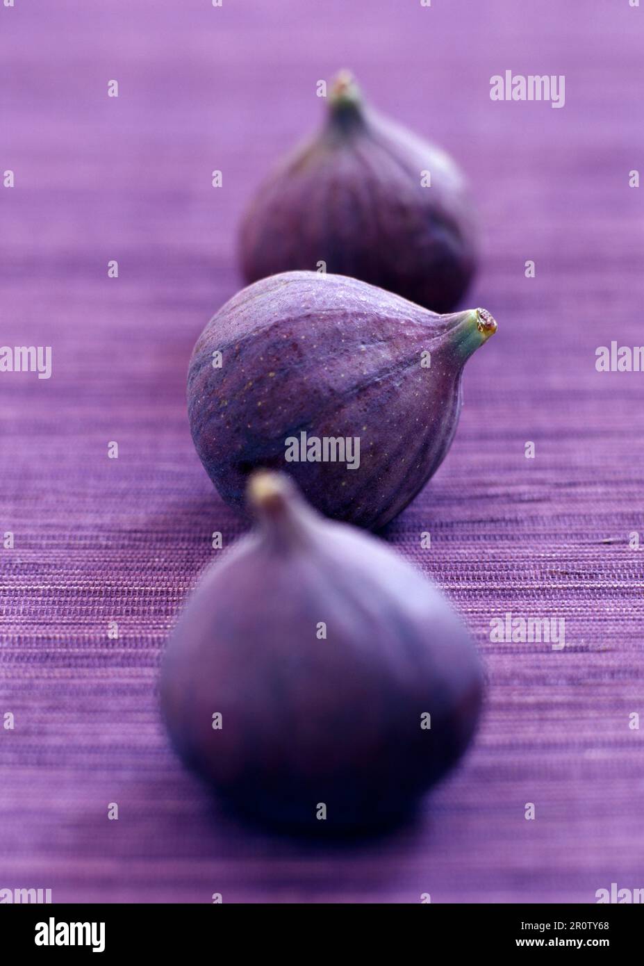 Mauvish color hi-res stock photography and images - Alamy