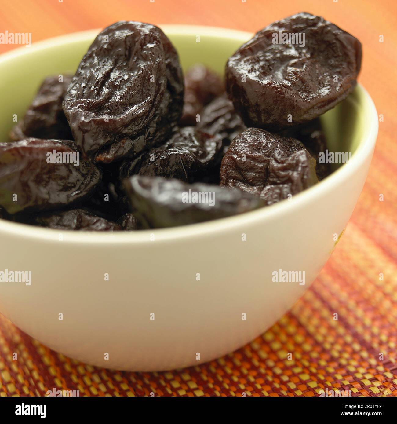 Prune colored hi-res stock photography and images - Alamy