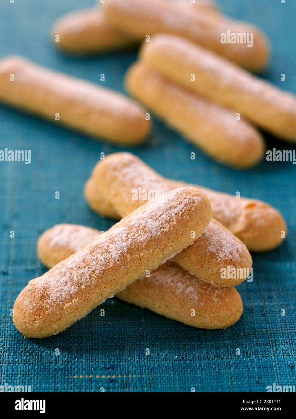Lady finger biscuits hi-res stock photography and images - Alamy