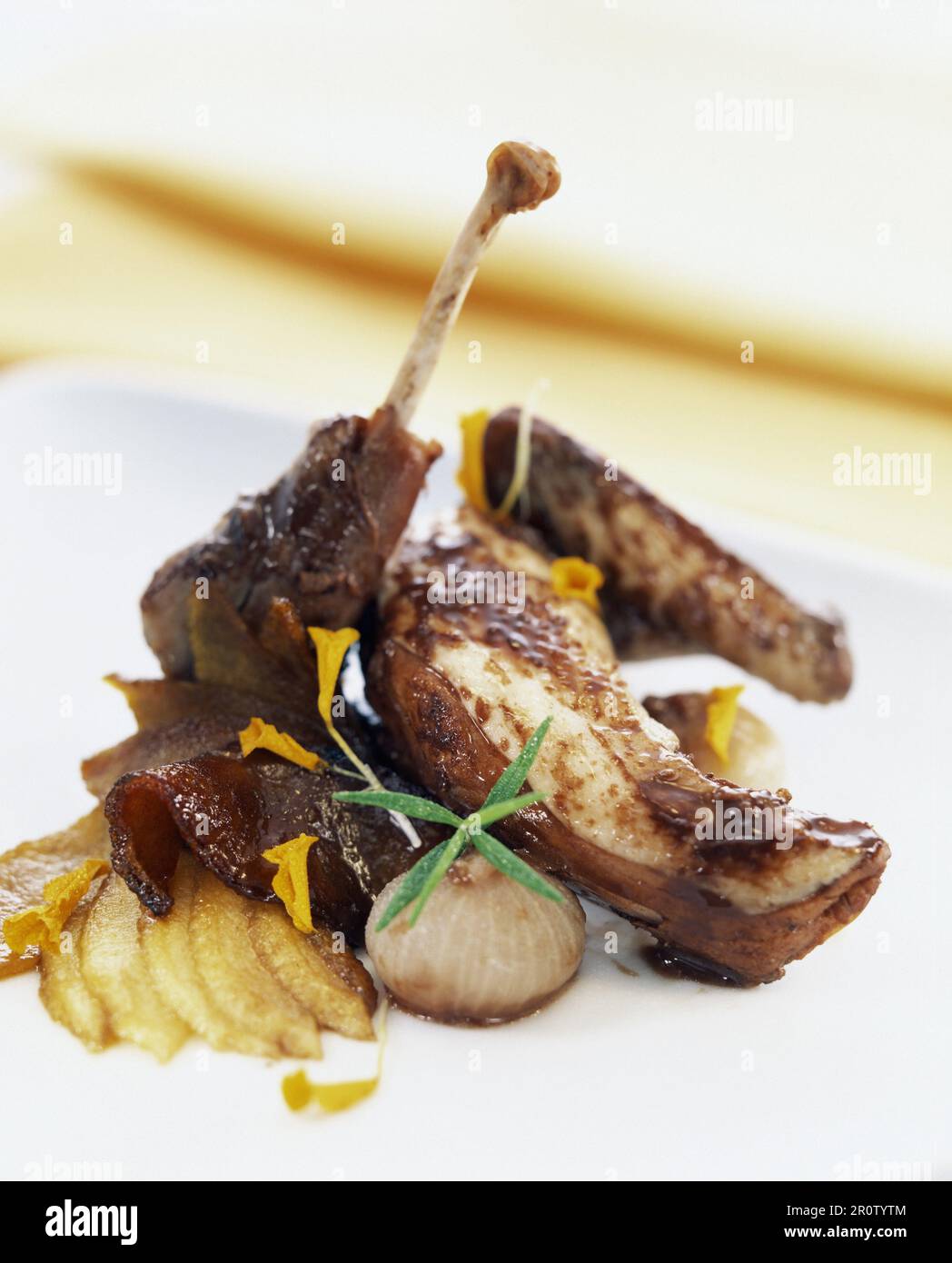 Partridge meat hi-res stock photography and images - Alamy