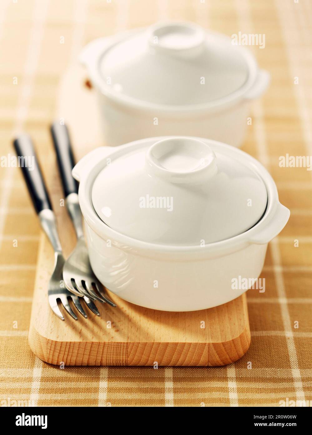 mini casserole dishes Stock Photo - Alamy