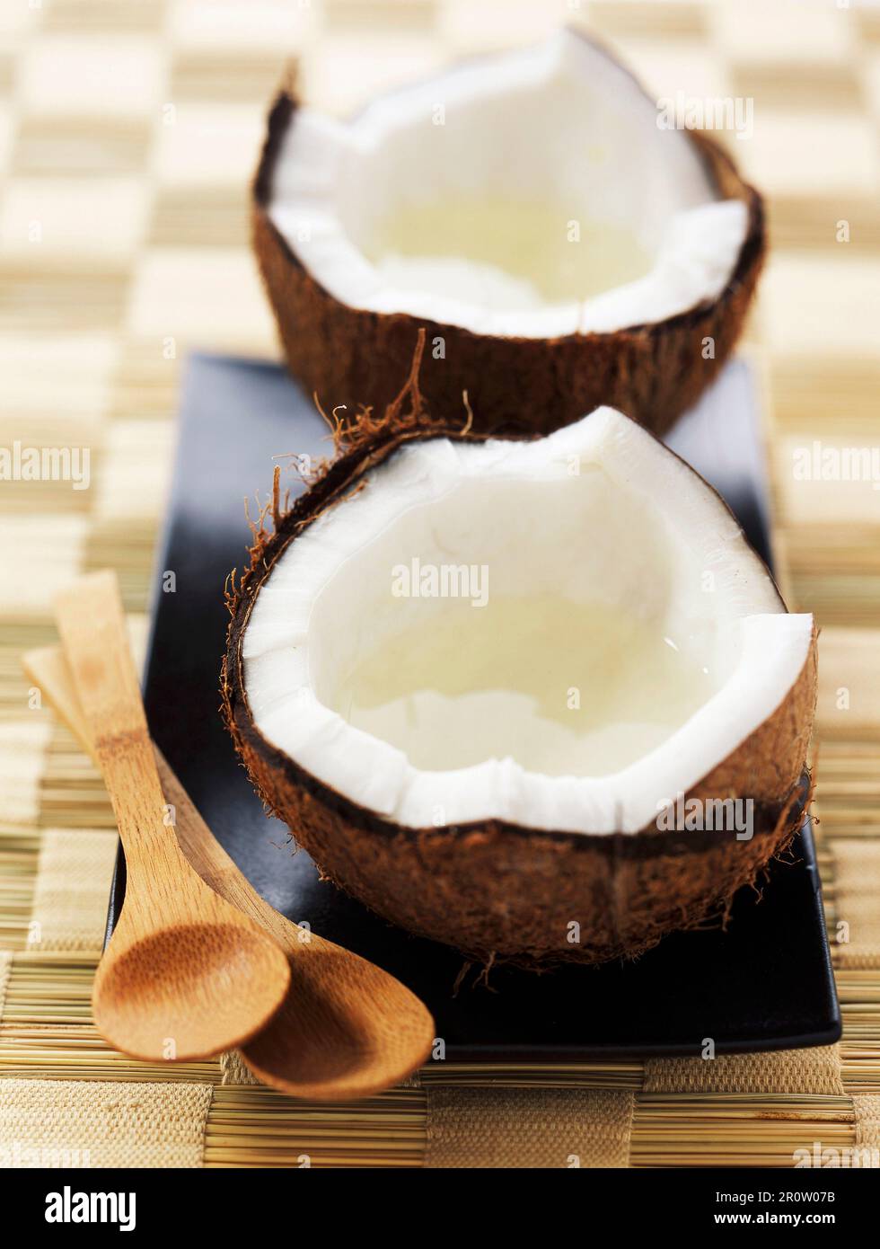 Breaking open coconut hi-res stock photography and images - Alamy