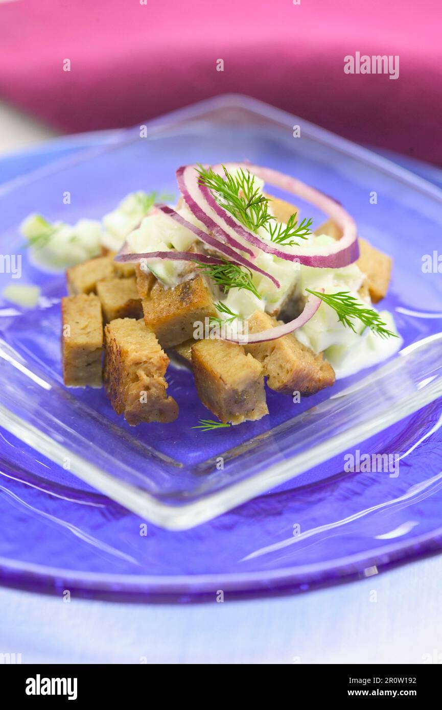 Vegetarian salad with seitan Stock Photo - Alamy