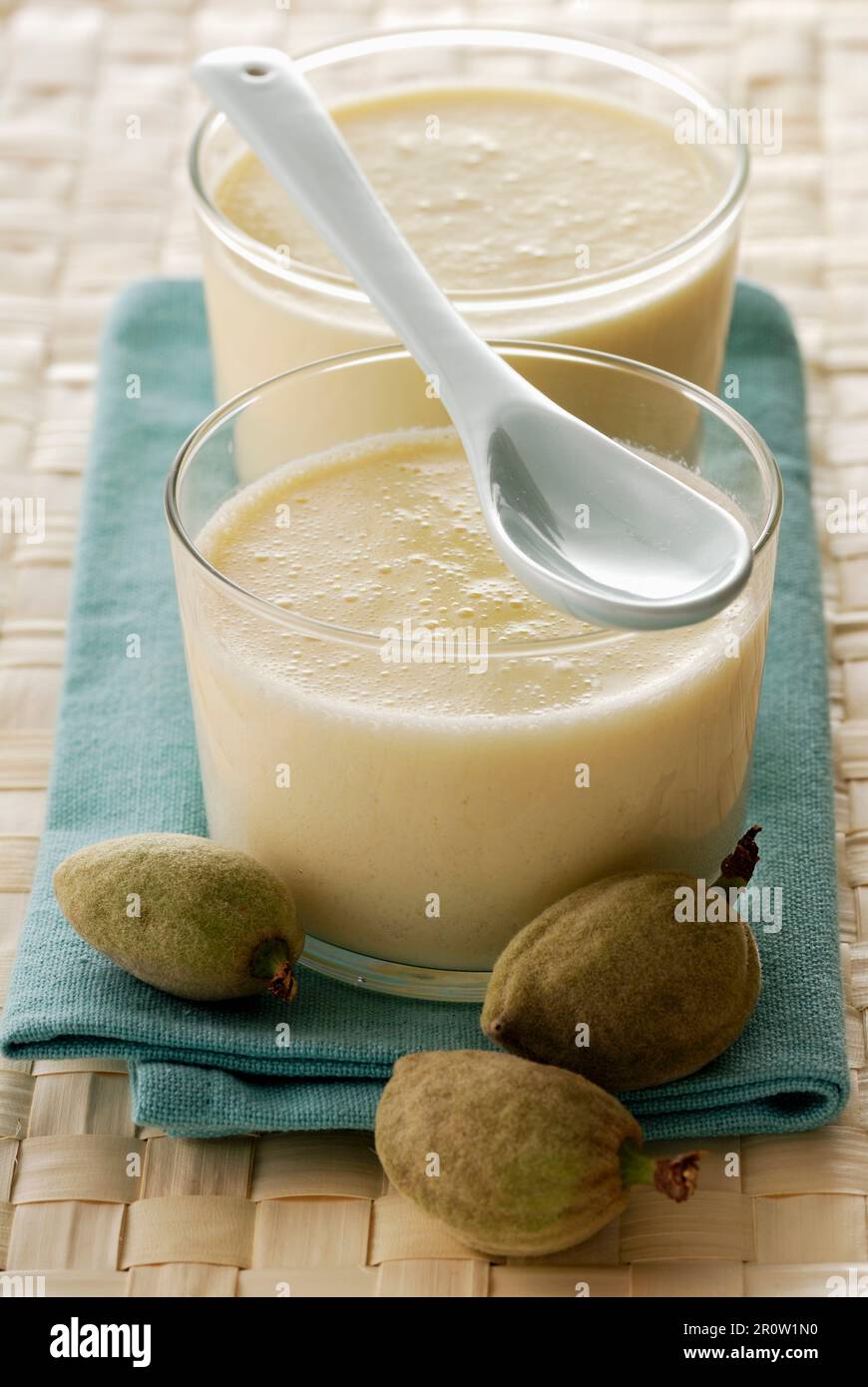 Almond cream hi-res stock photography and images - Alamy