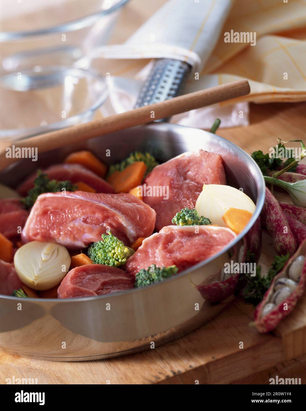 Chopped veal hi-res stock photography and images - Alamy