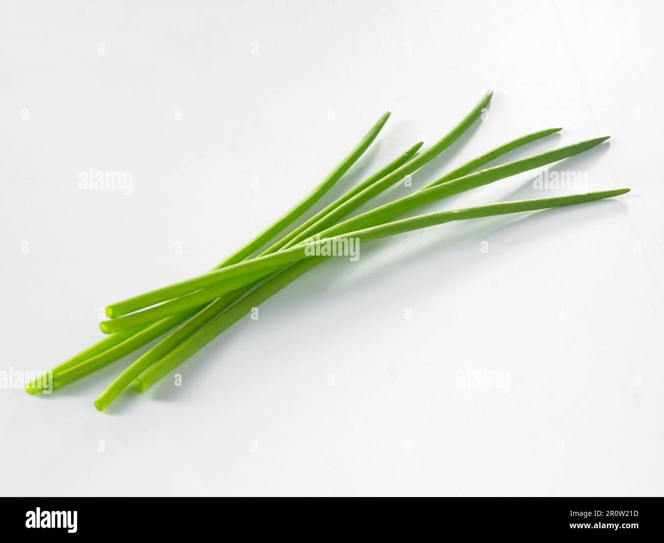 Snipped fresh chives hi-res stock photography and images - Alamy