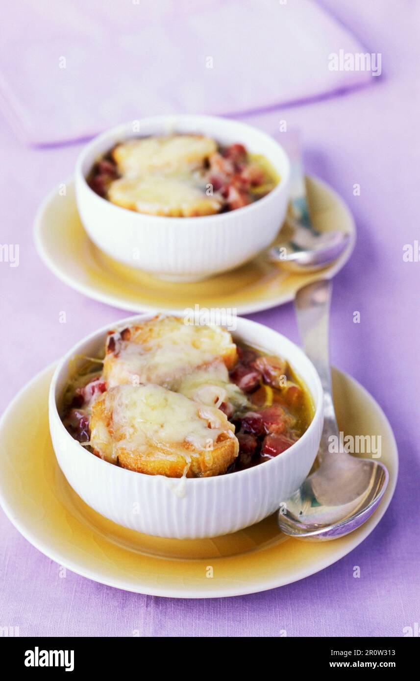 Hearty, gratinated onion soup from Lyon, France Stock Photo - Alamy