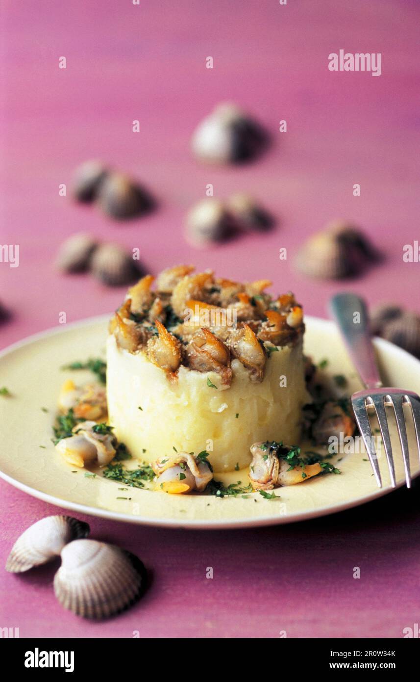 Seafood timbale hi-res stock photography and images - Alamy