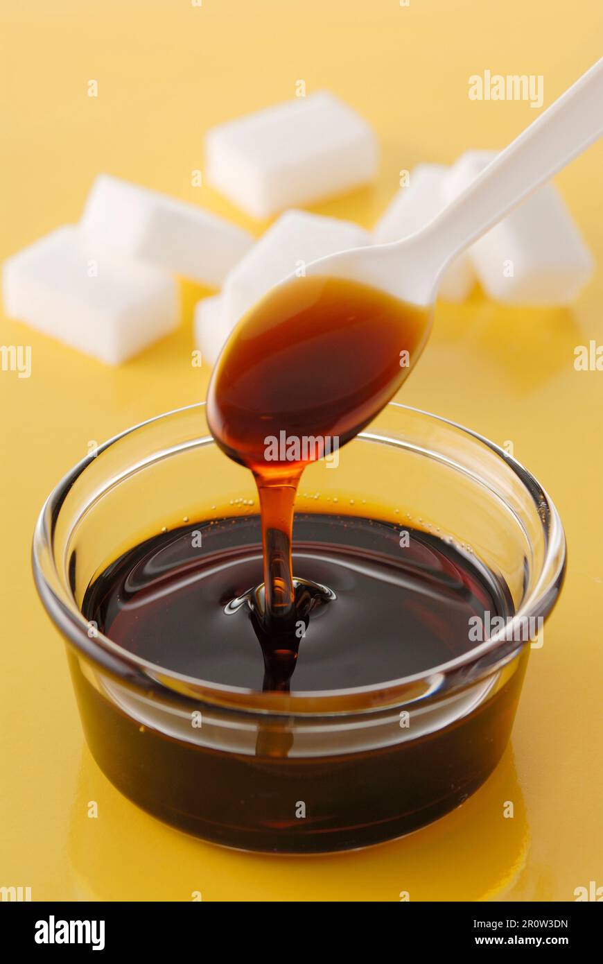 Caramel chunk hi-res stock photography and images - Alamy