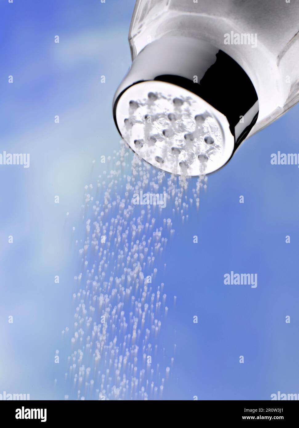 Pouring salt from a salt pot Stock Photo - Alamy