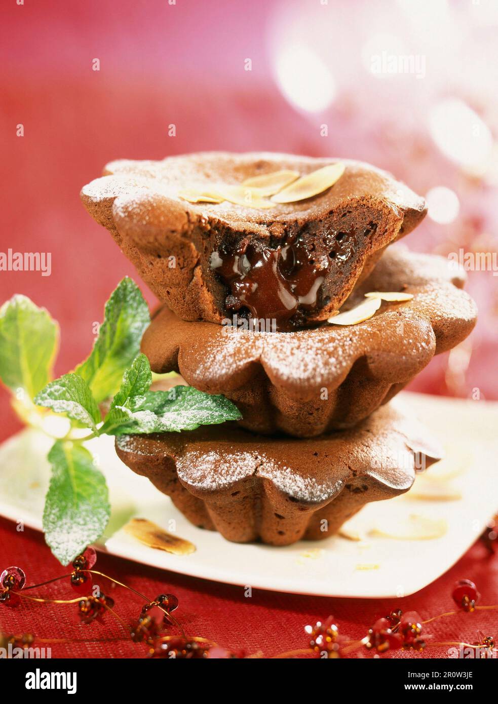 Runny icing hi-res stock photography and images - Alamy