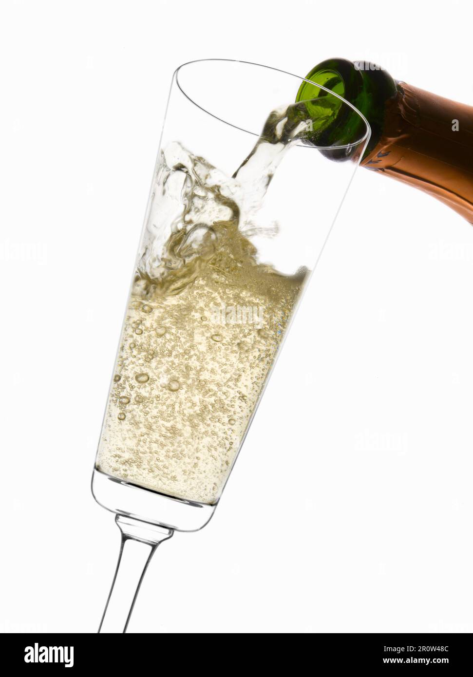 Champagne being poured into a glass hi-res stock photography and images ...
