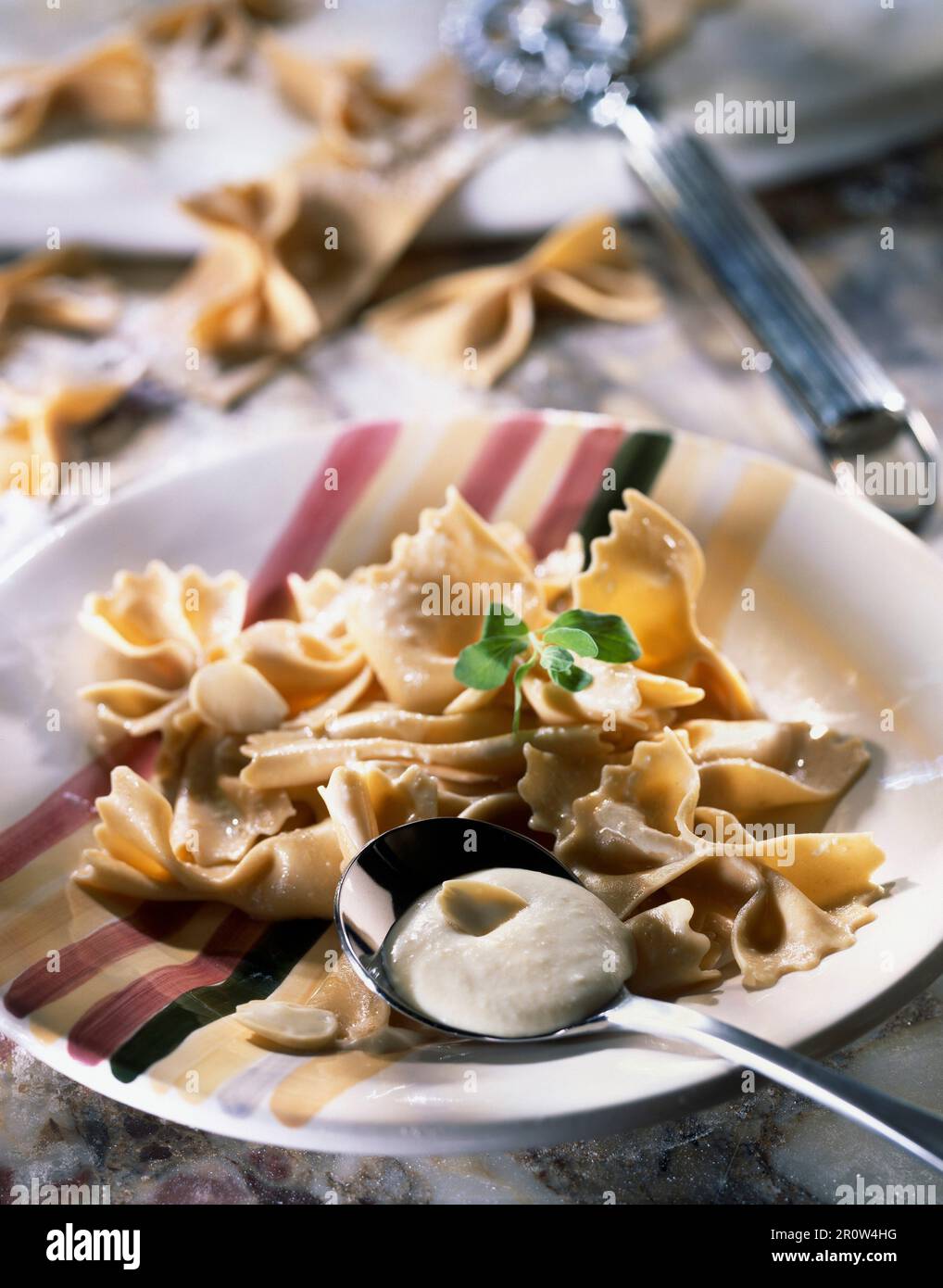 Farfalle nut hi-res stock photography and images - Alamy