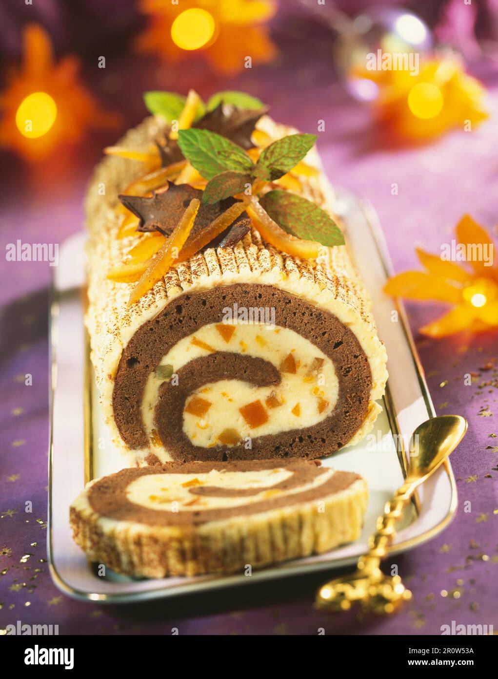 Cake candied orange peel hi-res stock photography and images - Alamy