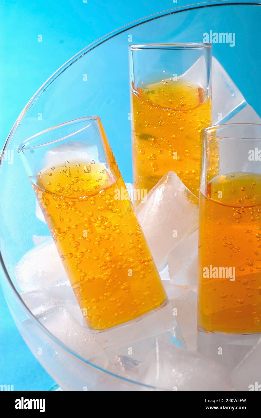Fizzy orange soda Stock Photo - Alamy