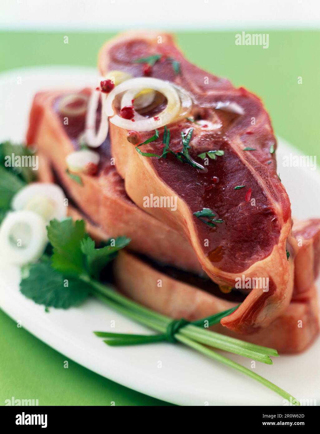Raw lamb chops Stock Photo - Alamy