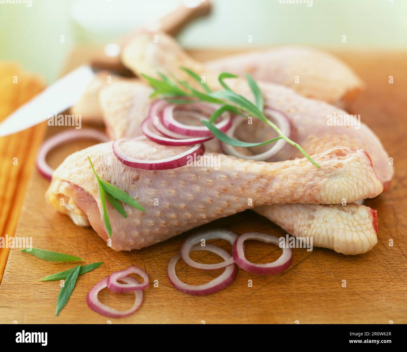 Raw chciken drumsticks Stock Photo - Alamy