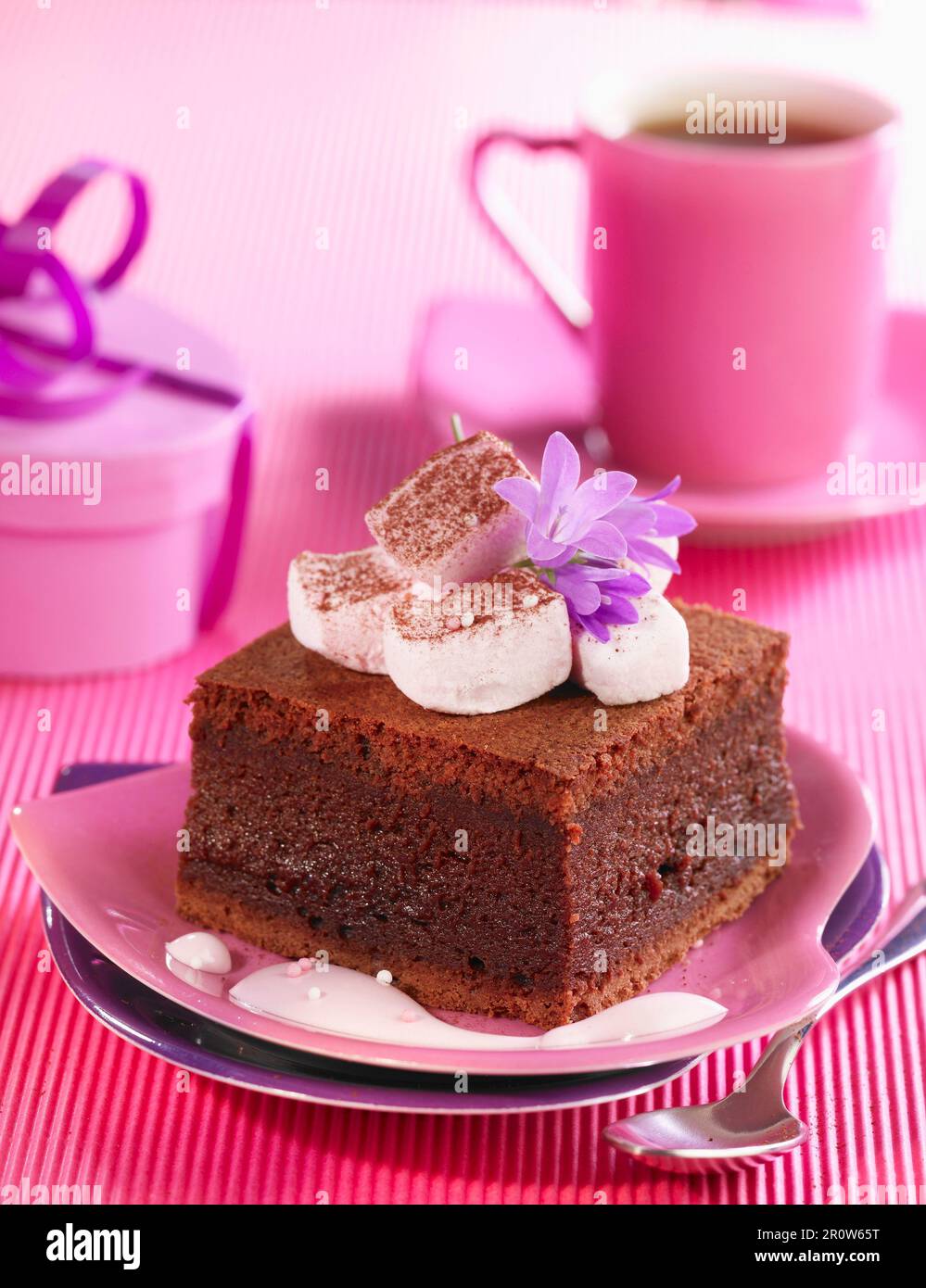 Chocolate and marshmallow cake Stock Photo - Alamy