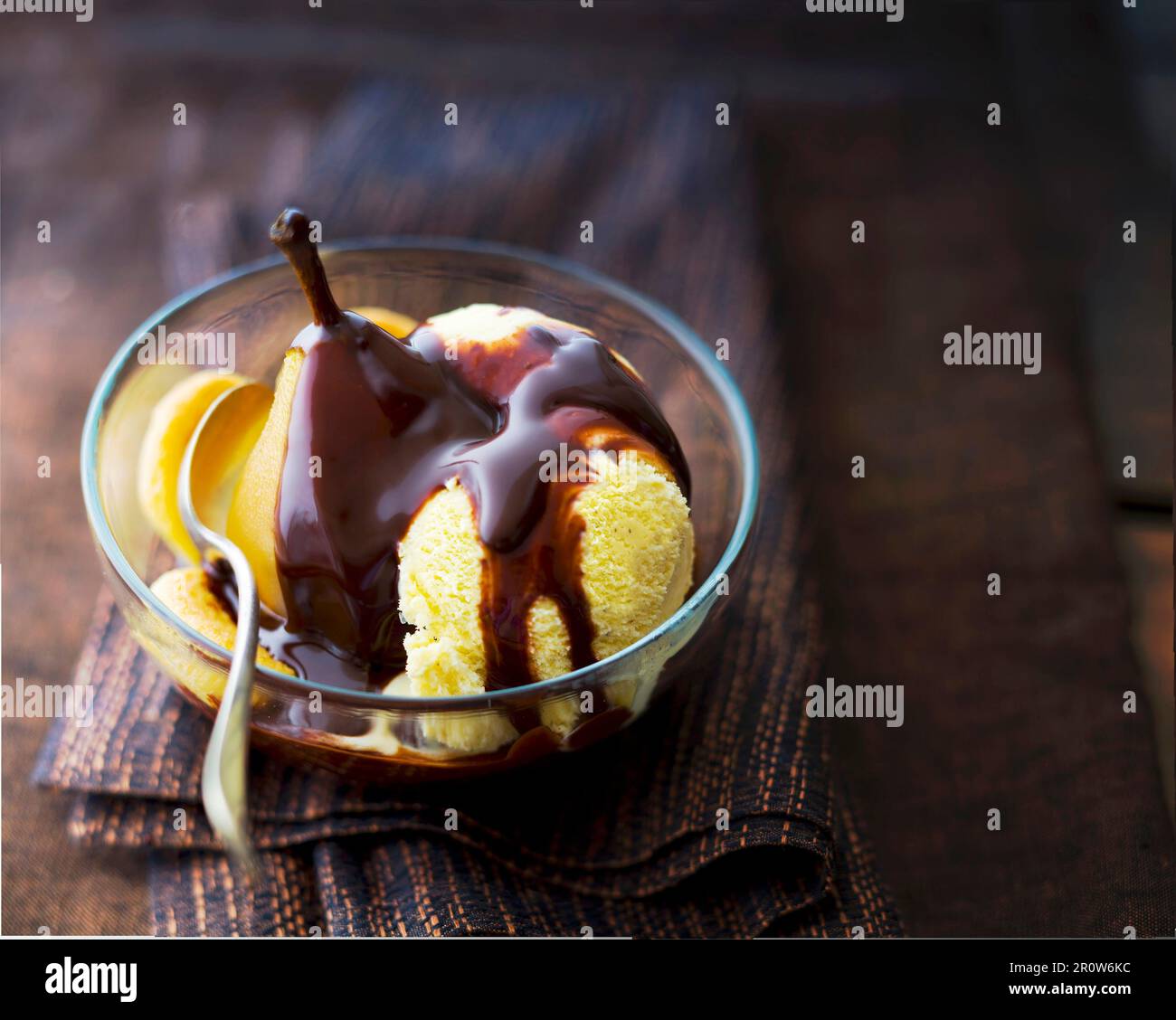 Poire belle helene dessert hi-res stock photography and images - Alamy