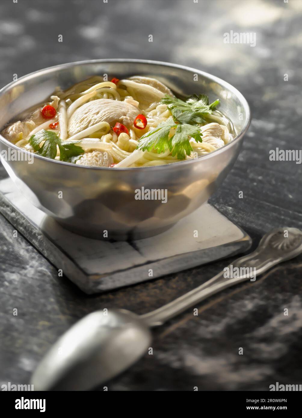 Chicken with chilli lemongrass hi-res stock photography and images - Alamy