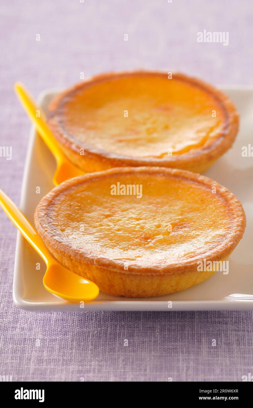 Lemon based dish hi-res stock photography and images - Alamy