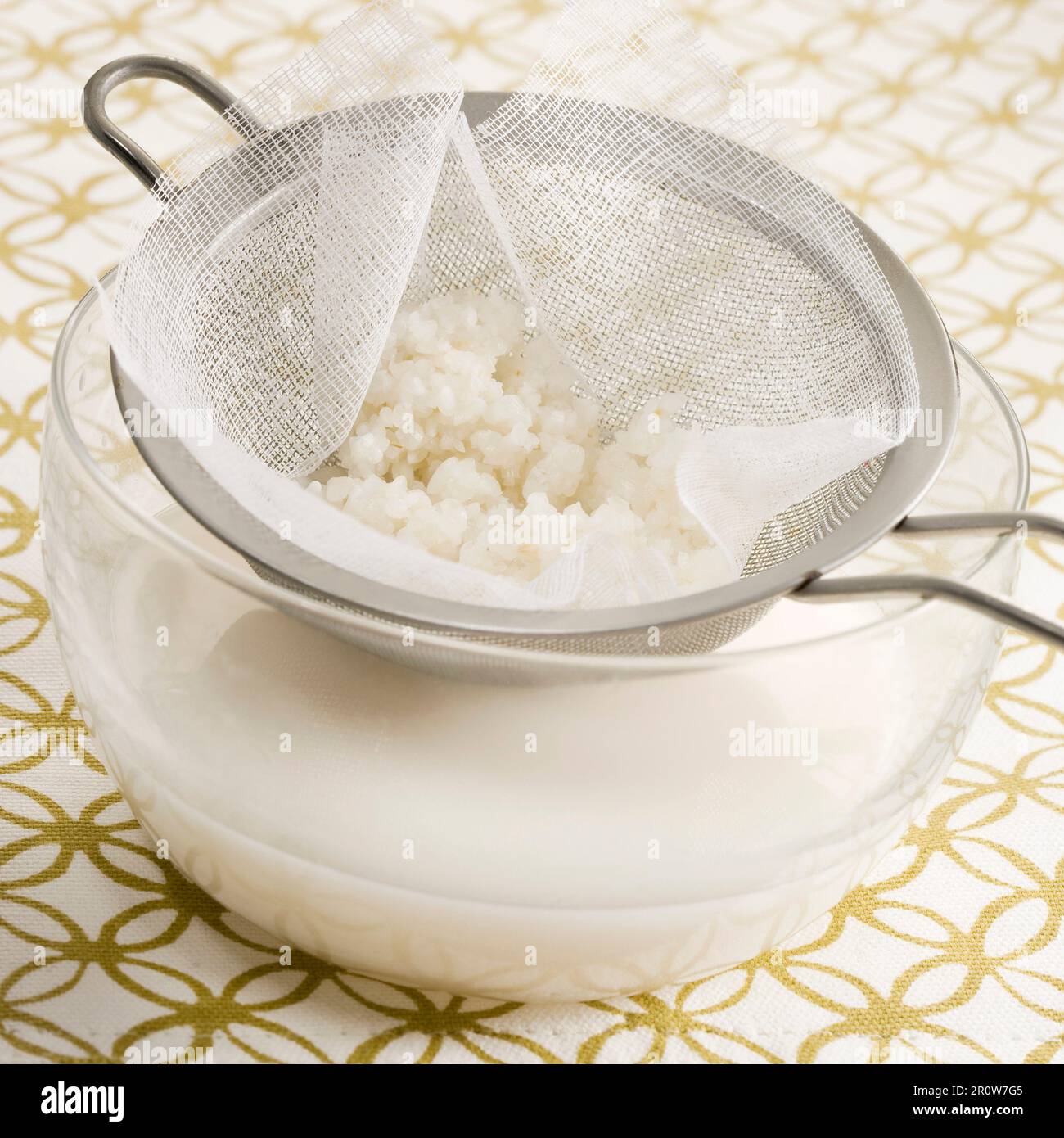 Conical sieves hi-res stock photography and images - Alamy