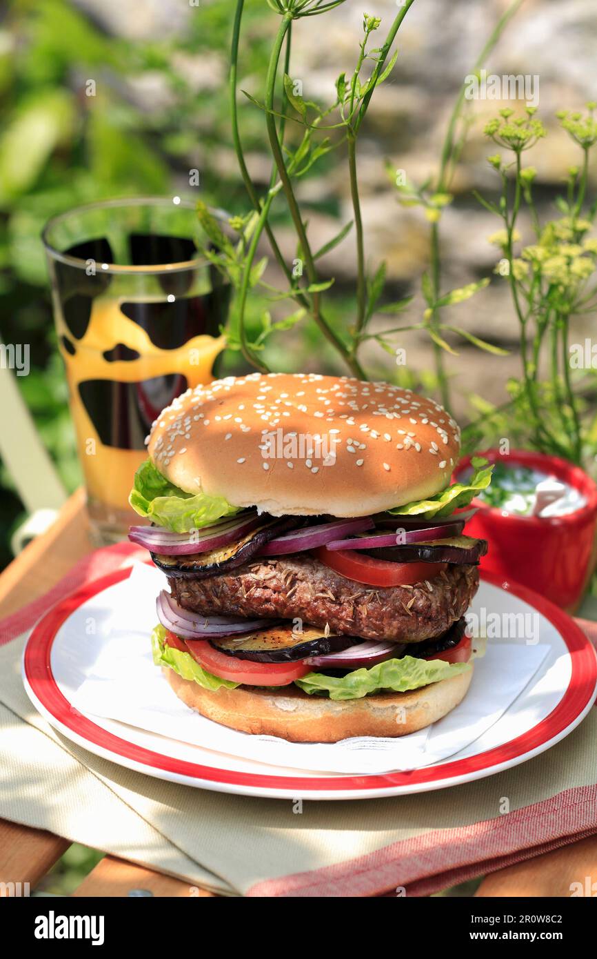 Hamburger cooking us hi-res stock photography and images - Alamy