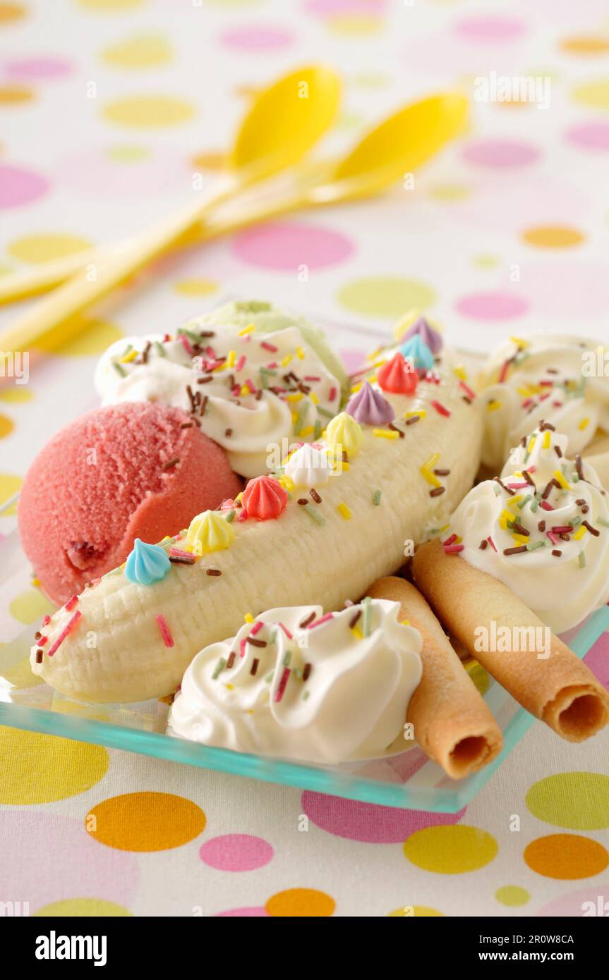 Tubular wafer hi-res stock photography and images - Alamy