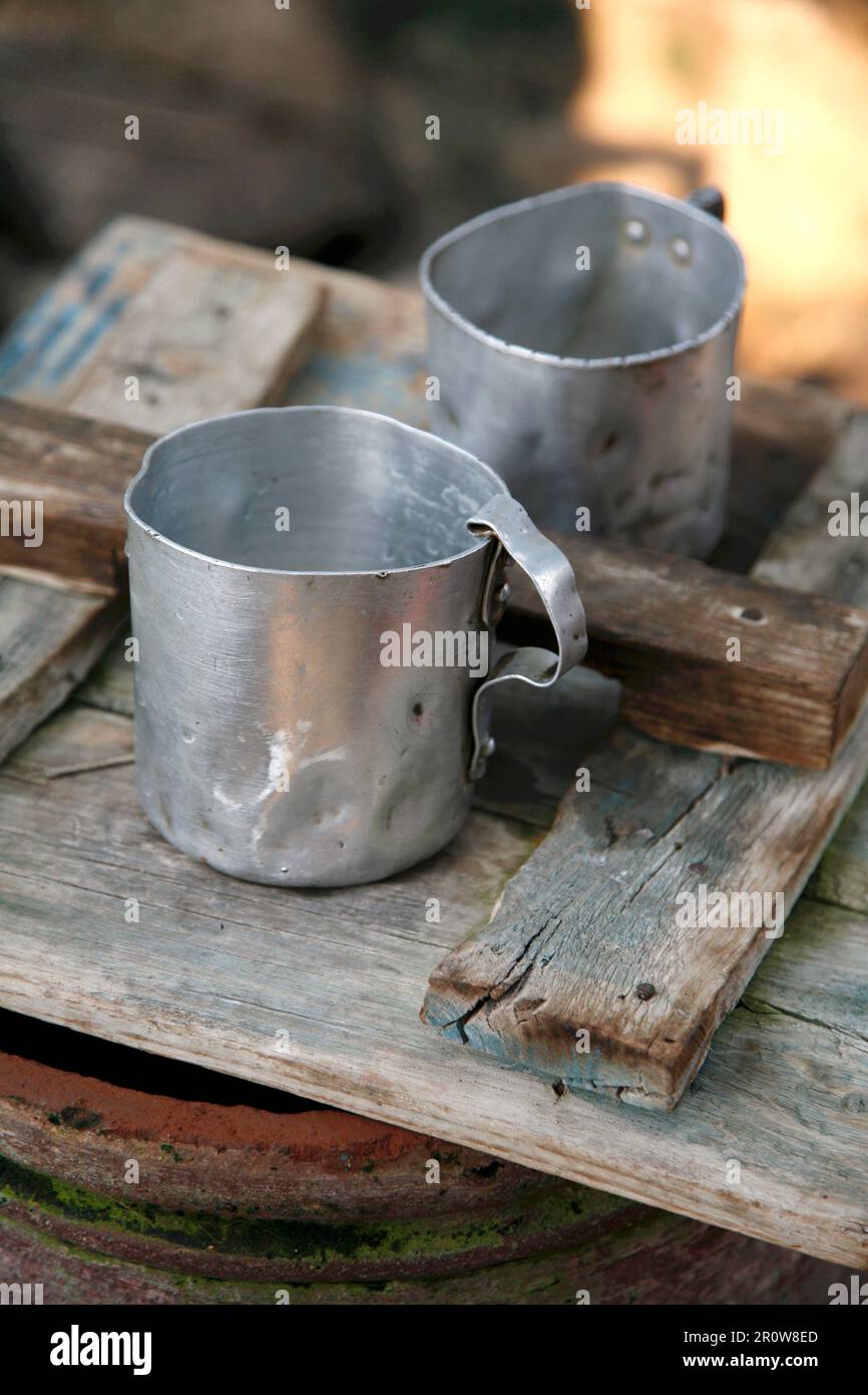 Tin crockery hi-res stock photography and images - Alamy