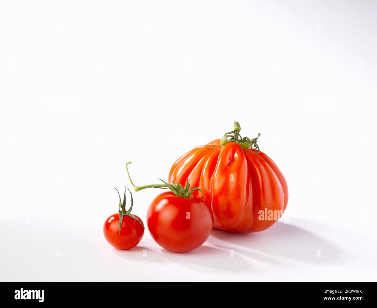 Selection tomatoes varieties hi-res stock photography and images - Alamy