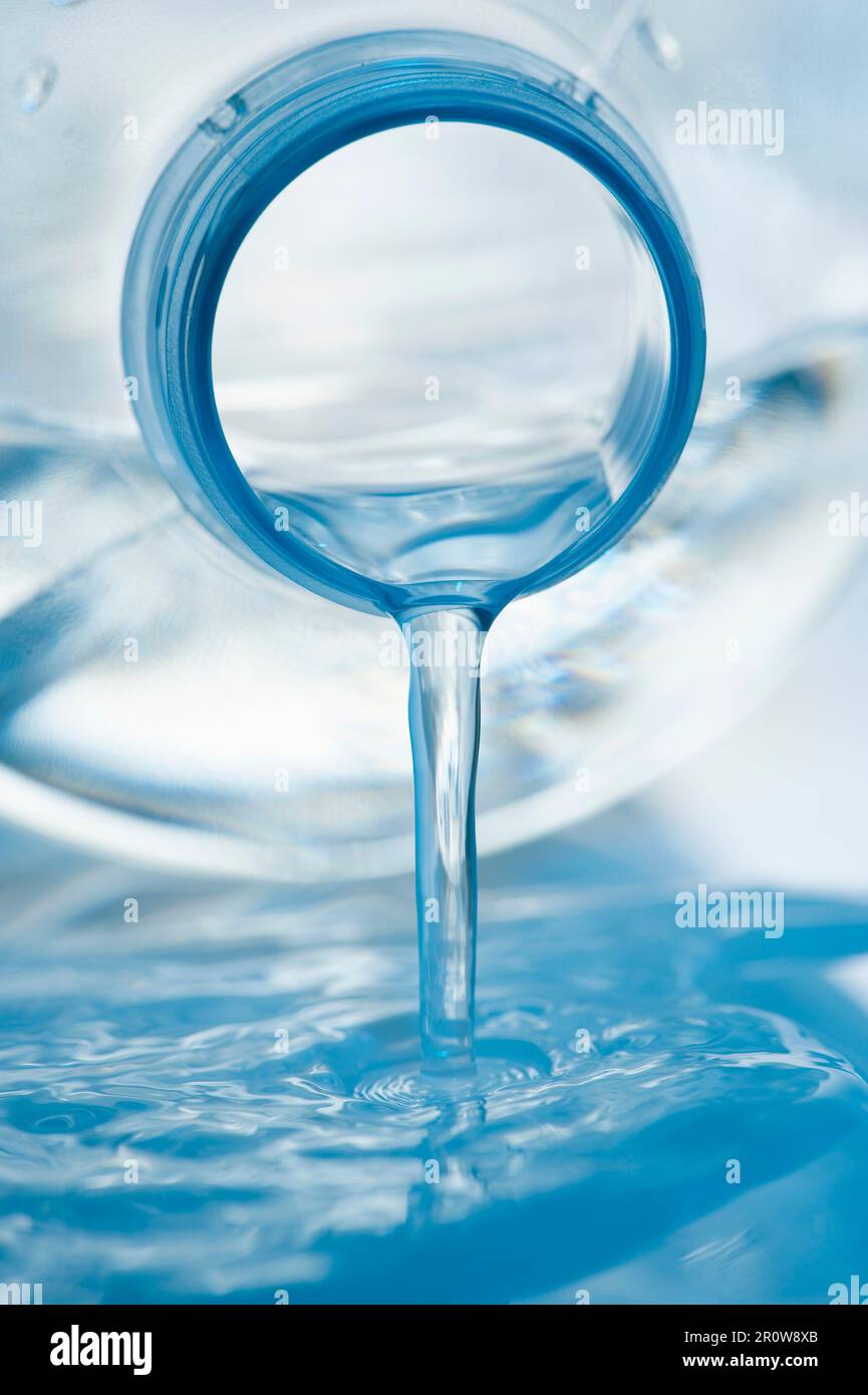 Bottle overflowing with water hi-res stock photography and images - Alamy