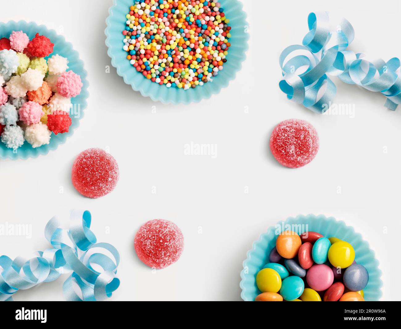Paper bonbon candy shape hi-res stock photography and images - Alamy