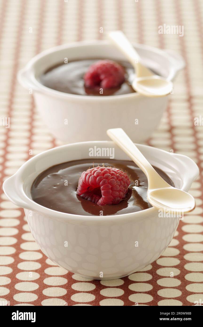 Chocolate cream dessert Stock Photo - Alamy