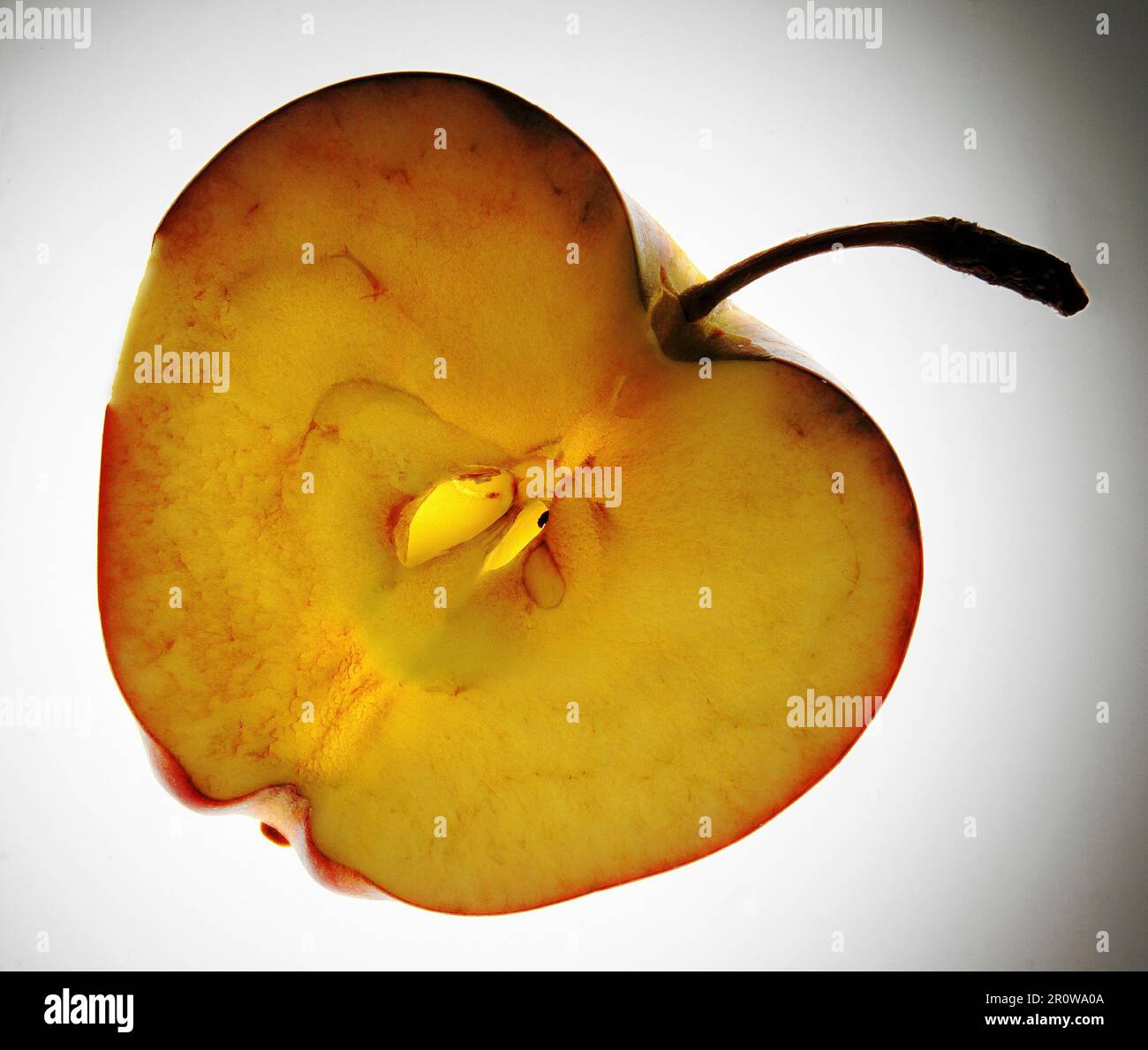 Half an apple Stock Photo - Alamy