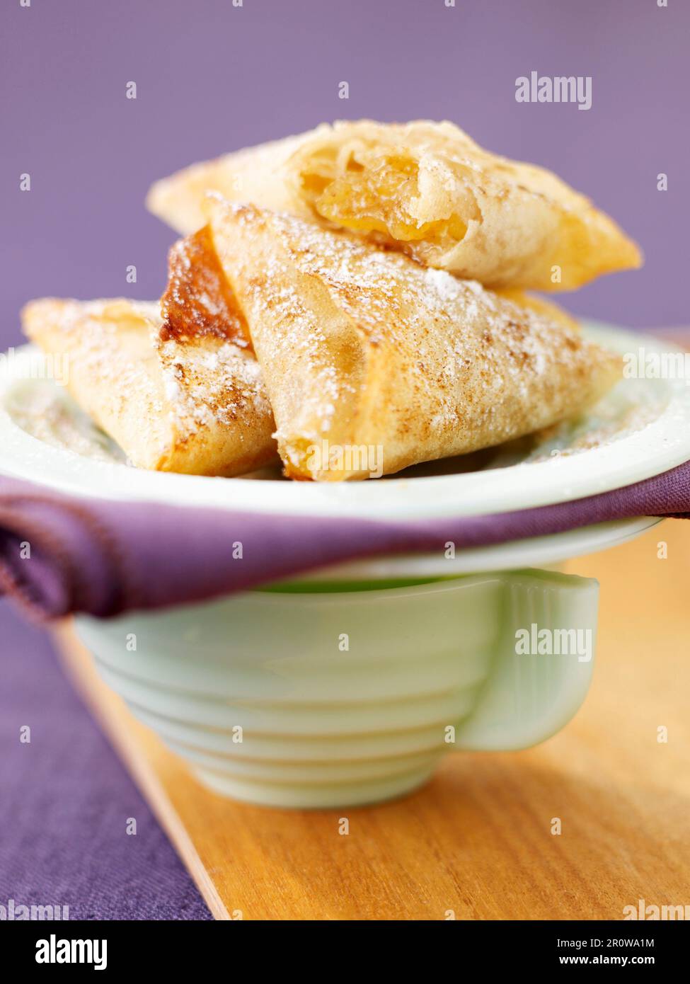 Trend individual hi-res stock photography and images - Alamy