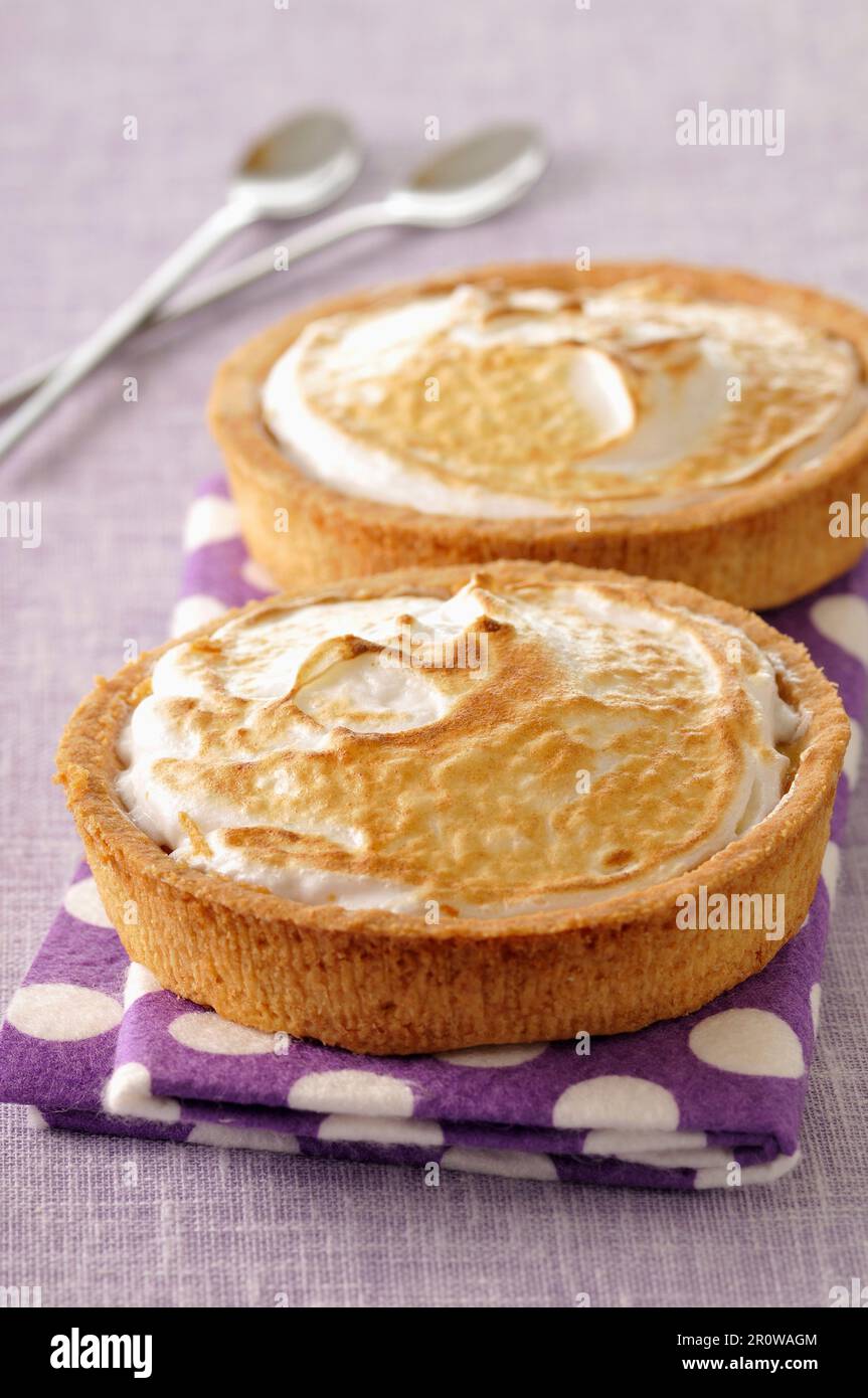 Individual lemon meringue pies Stock Photo - Alamy