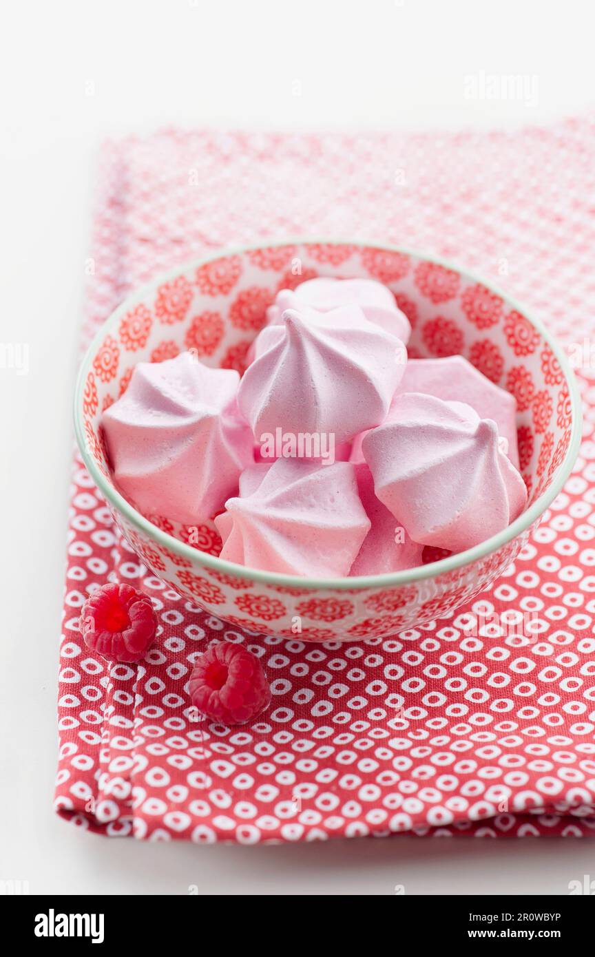 Raspberry foam hi-res stock photography and images - Alamy