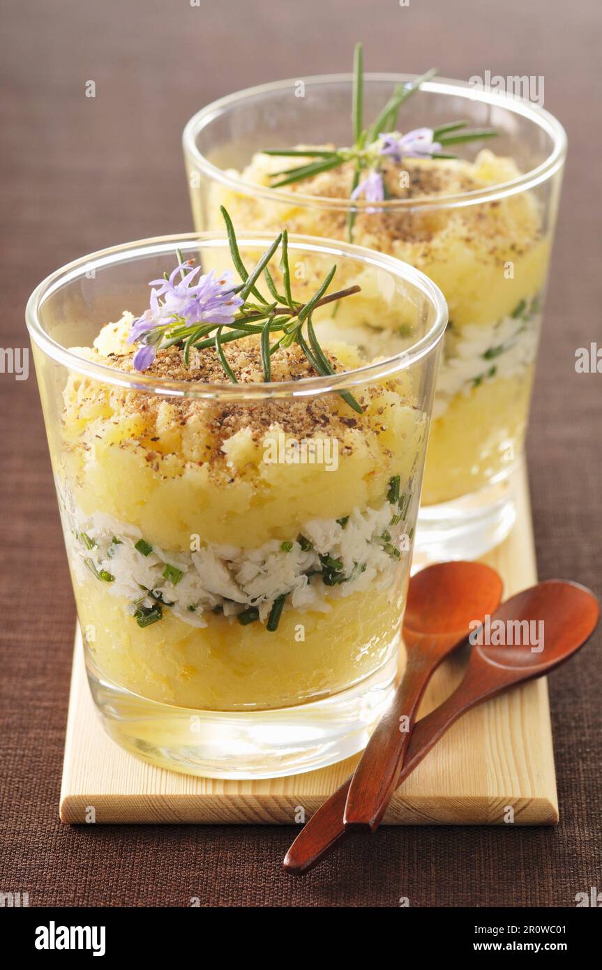 Simple crab hi-res stock photography and images - Alamy