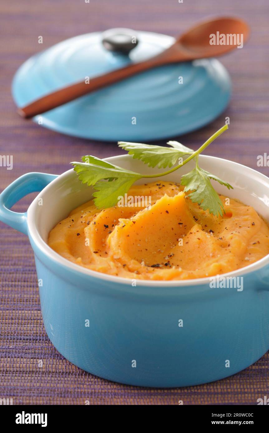 Sweet potato mash Stock Photo - Alamy