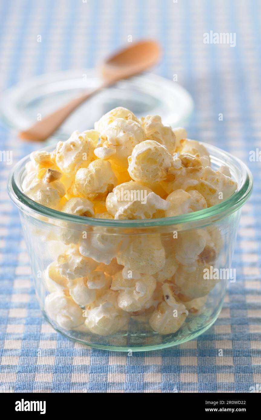 Popcorn trend hi-res stock photography and images - Alamy