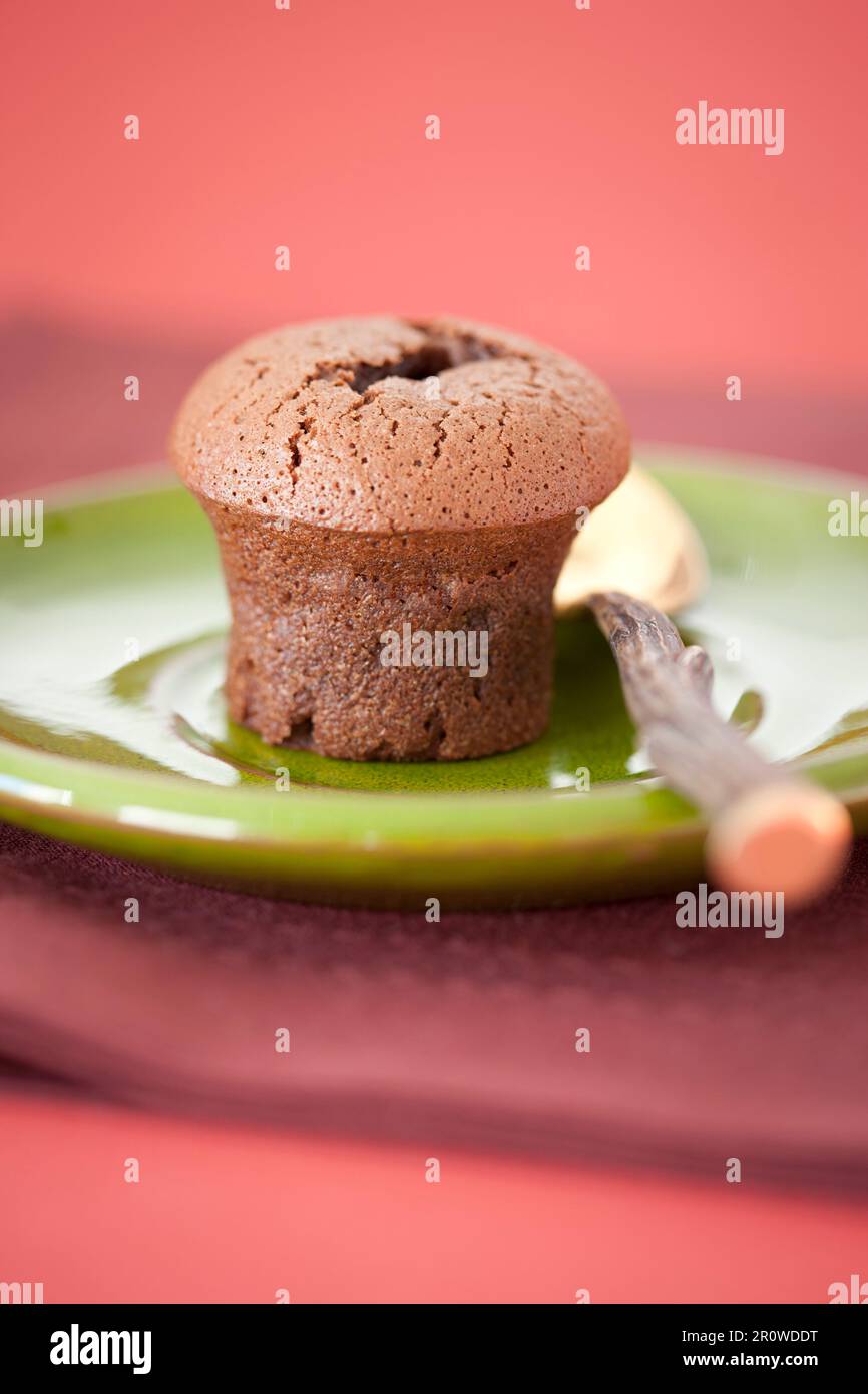 Individual chocolate fondant Stock Photo - Alamy