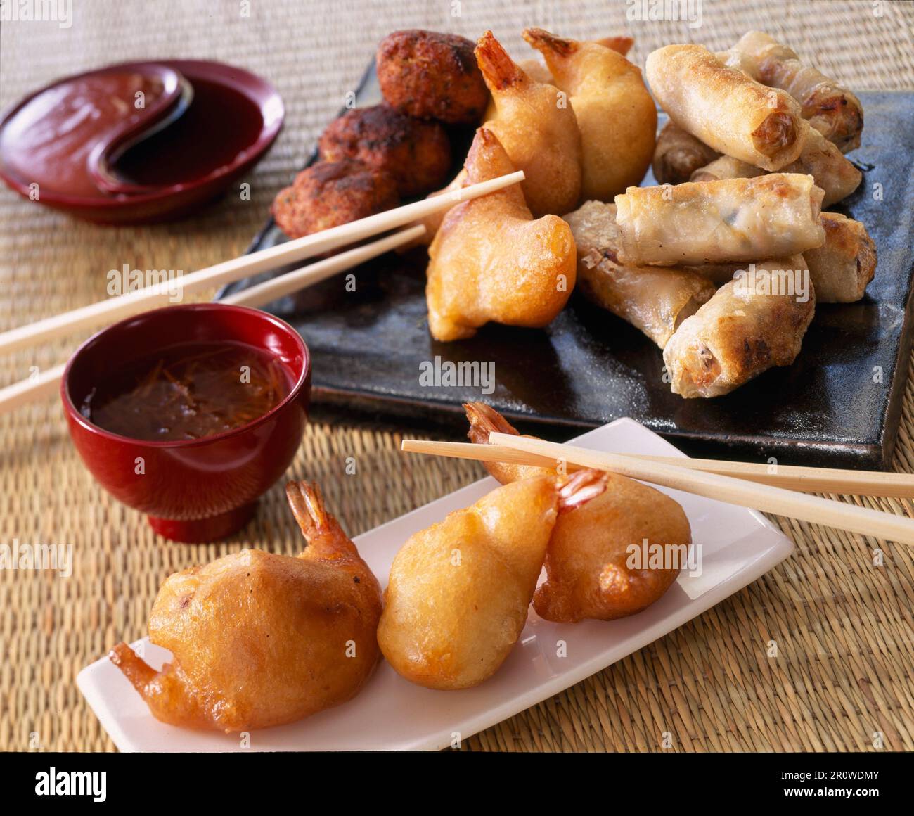 Assortment of Chinese fritters and nems Stock Photo - Alamy