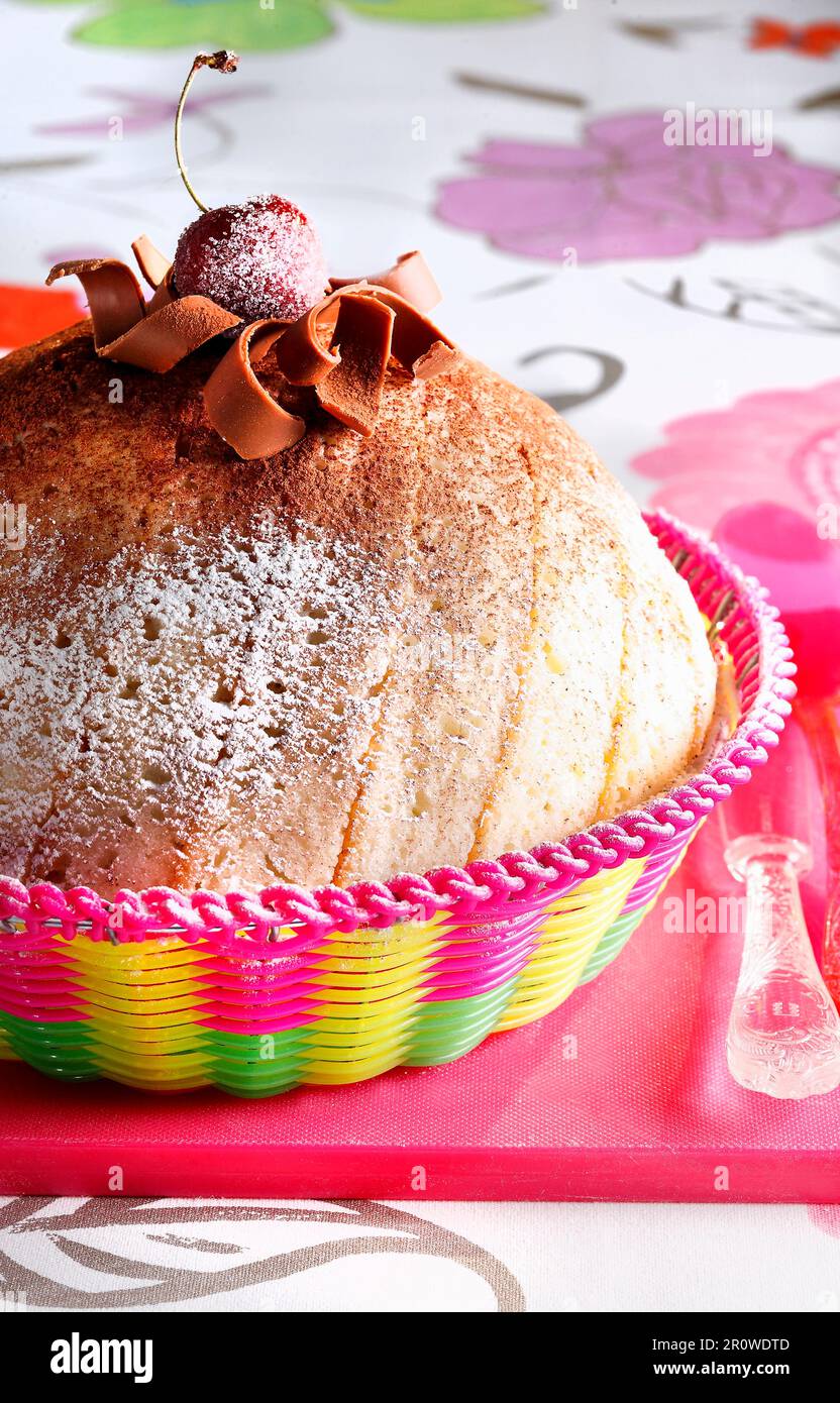 Zuccotto dessert hi-res stock photography and images - Alamy