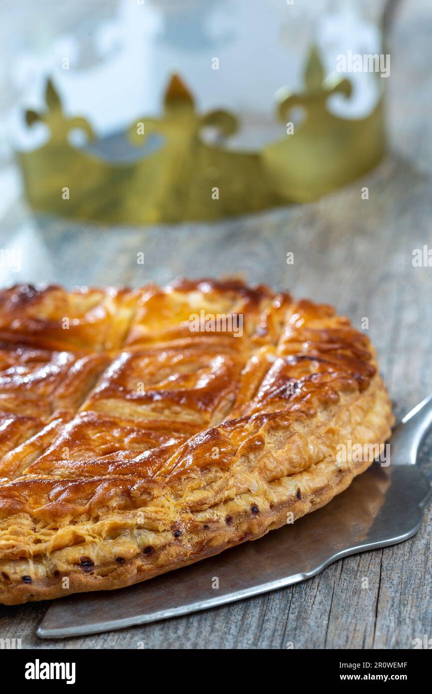 Twelfth night cake hi-res stock photography and images - Alamy