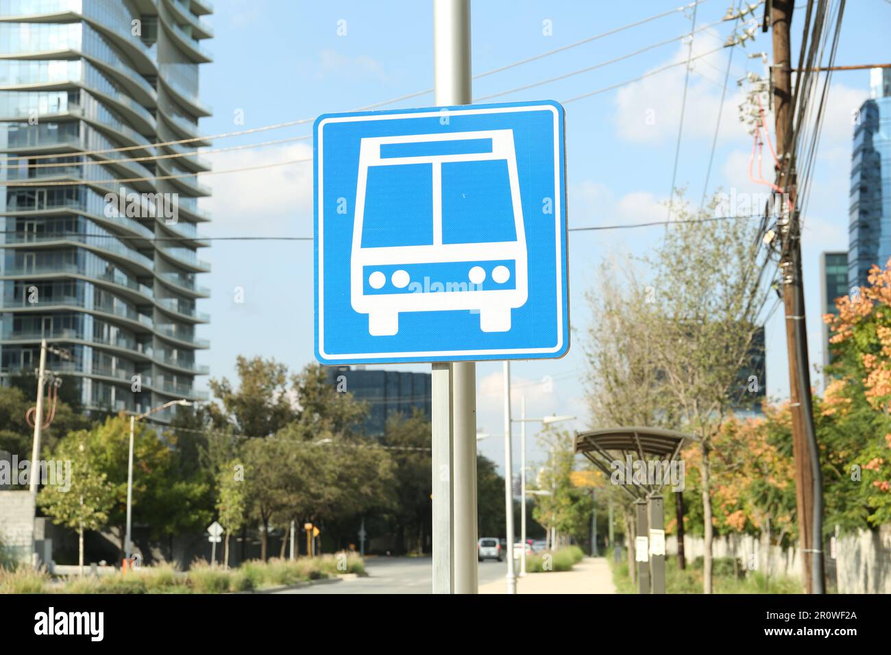 Bus stop sign pole post hi-res stock photography and images - Alamy