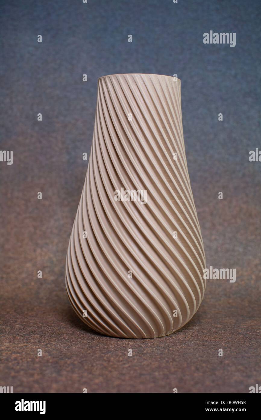 3d printer printing vase hi-res stock photography and images - Alamy