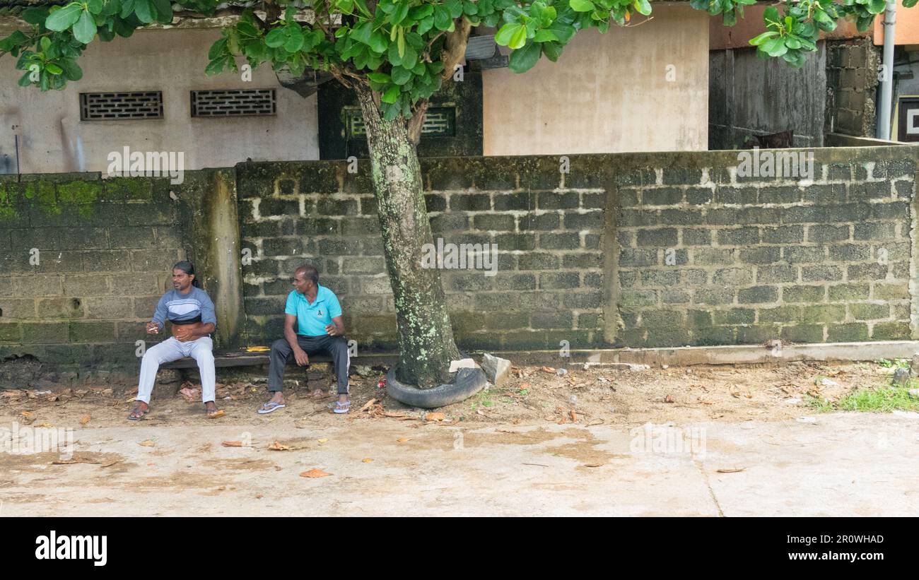 Tribal family activities hi-res stock photography and images - Alamy