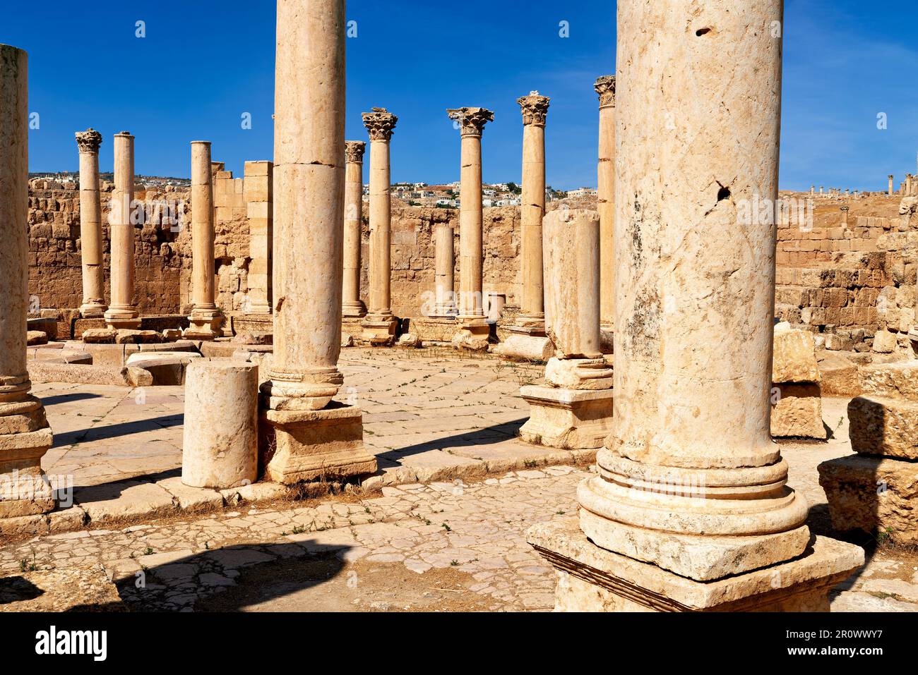 Roman greco architecture hi-res stock photography and images - Alamy